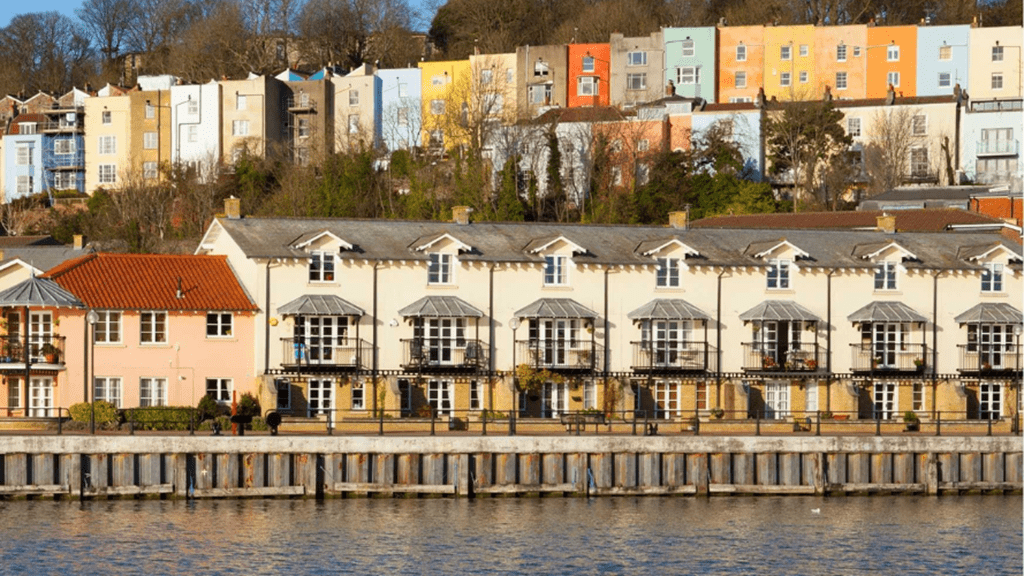 What are short-term lets? | Landlord Tips| HomeLet